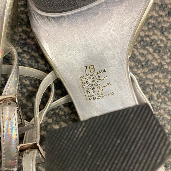 Bakers | Shoes | Y2k Bakers Lucite Heel Holographic Clear Shoes Size 7b ...